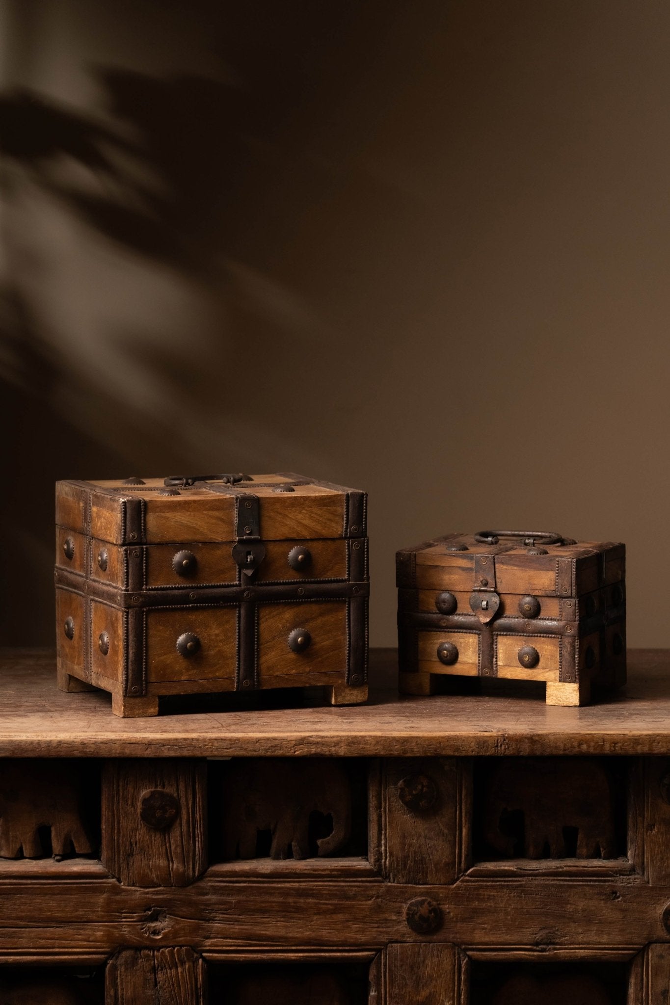 Mango Wood Charm Chest | Handcrafted Storage Chest India – Tesu
